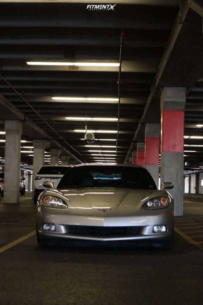 2008 Chevrolet Corvette Base with 18x9.5 OE Performance 121 and ...