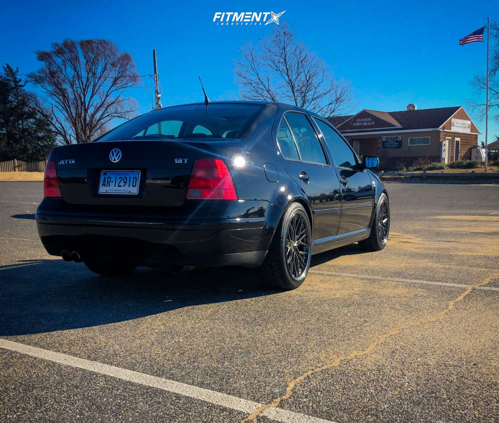 2001 Volkswagen Jetta Wolfsburg Edition with 18x8.5 XXR 571 and Nitto ...
