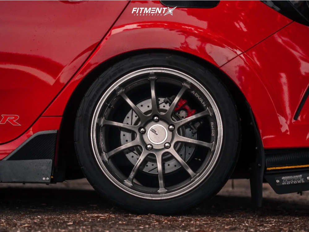 2018 Honda Civic Type R with 18x9.5 Advan Racing RS-D and Firestone ...