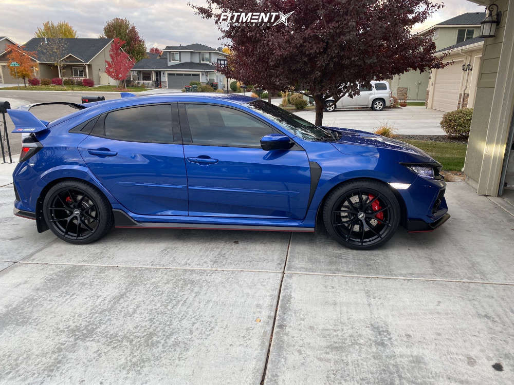 2018 Honda Civic Type R with 19x9.5 ESR Rf2 and Continental 255x35 on ...