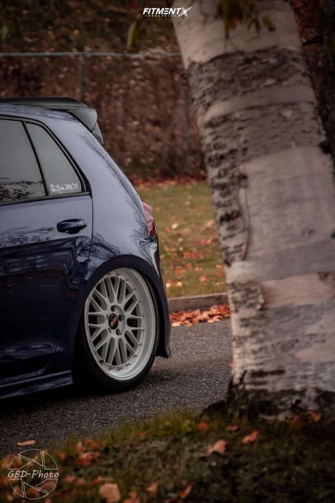 2016 Volkswagen Golf R Base with 19x8.5 BBS Lm and Ovation 215x35 on ...