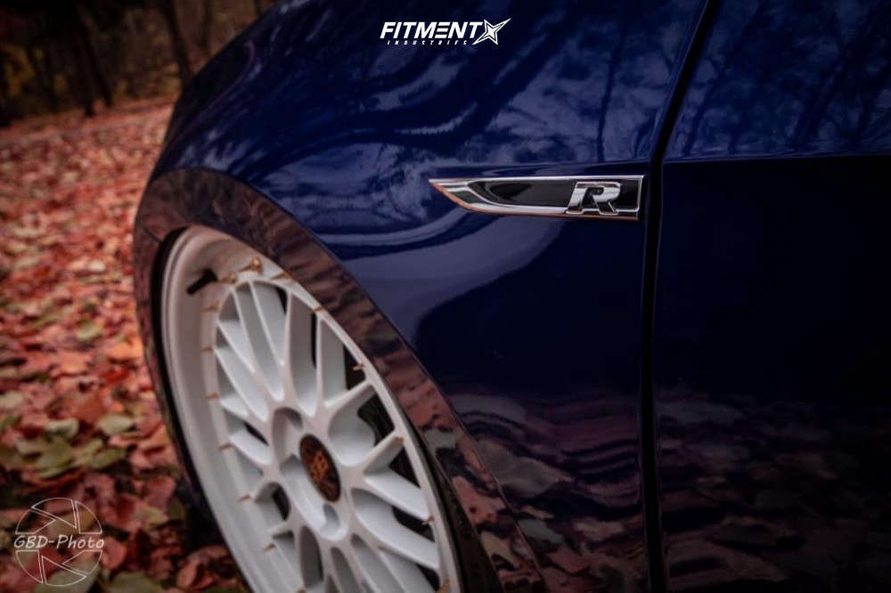 2016 Volkswagen Golf R Base with 19x8.5 BBS Lm and Ovation 215x35 on ...