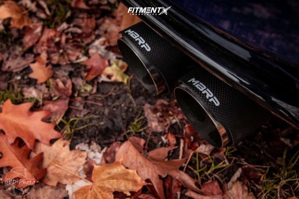 2016 Volkswagen Golf R Base with 19x8.5 BBS Lm and Ovation 215x35 on ...