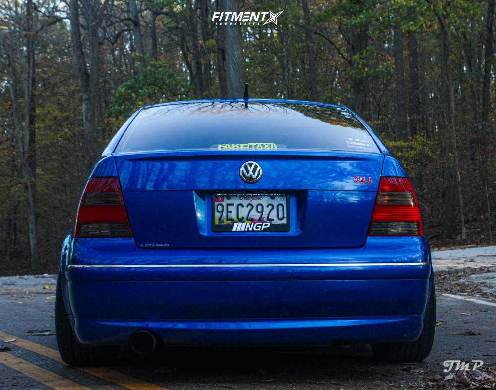 2005 Volkswagen Jetta GLI with 18x8.5 Rotiform Tmb and Otani 225x45 on ...