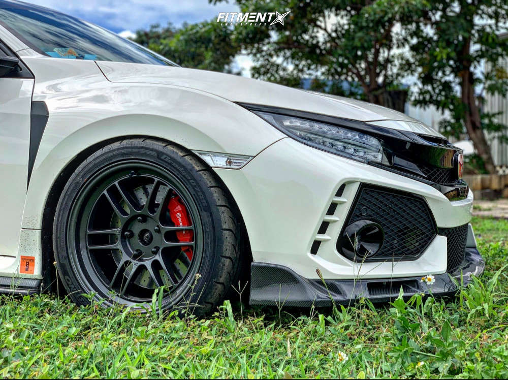 2019 Honda Civic Type R with 18x9.5 ESR Sr11 and Zestino 265x35 on ...