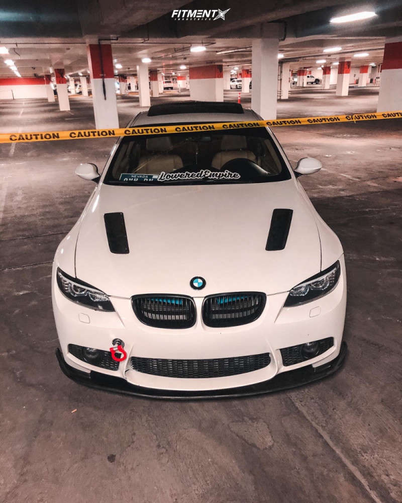 2008 BMW 335i Base with 19x8.5 ESR Sr01 and Nitto 235x35 on Lowering ...