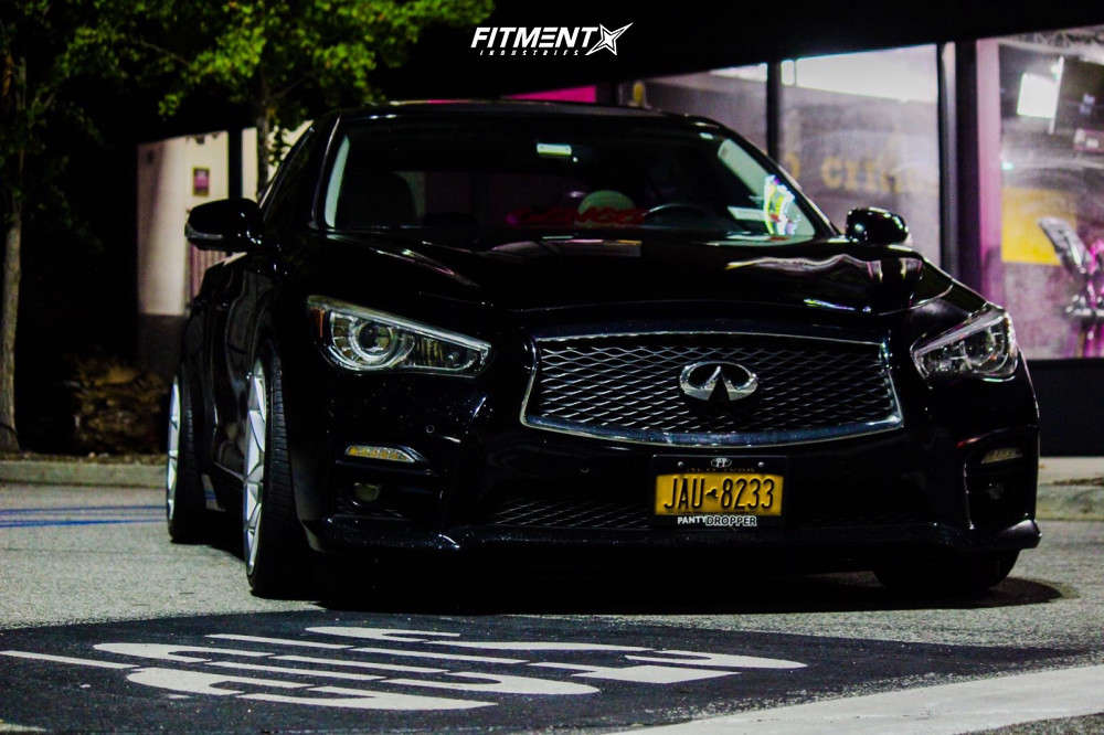 2014 INFINITI Q50 Sport with 19x10.5 ESR Rf2 and Crosswind 265x30 on ...