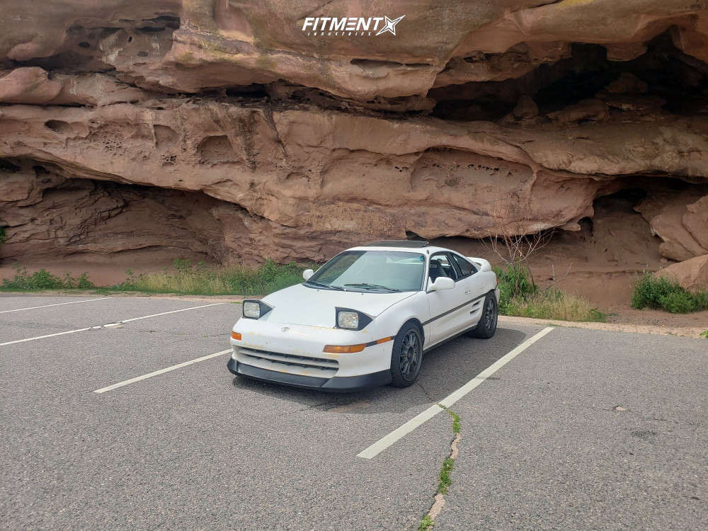 1992 Toyota MR2 Turbo with 17x8 Konig Hypergram and Falken 215x40 on ...