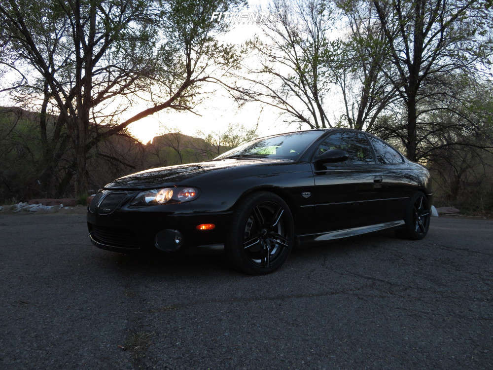 2004 Pontiac GTO Base with 18x8 RTX R-Spec Zenith and Vercelli 245x40 ...