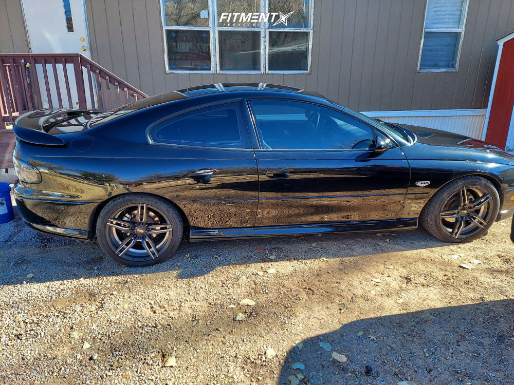 2004 Pontiac GTO Base with 18x8 RTX R-Spec Zenith and Vercelli 245x40 ...