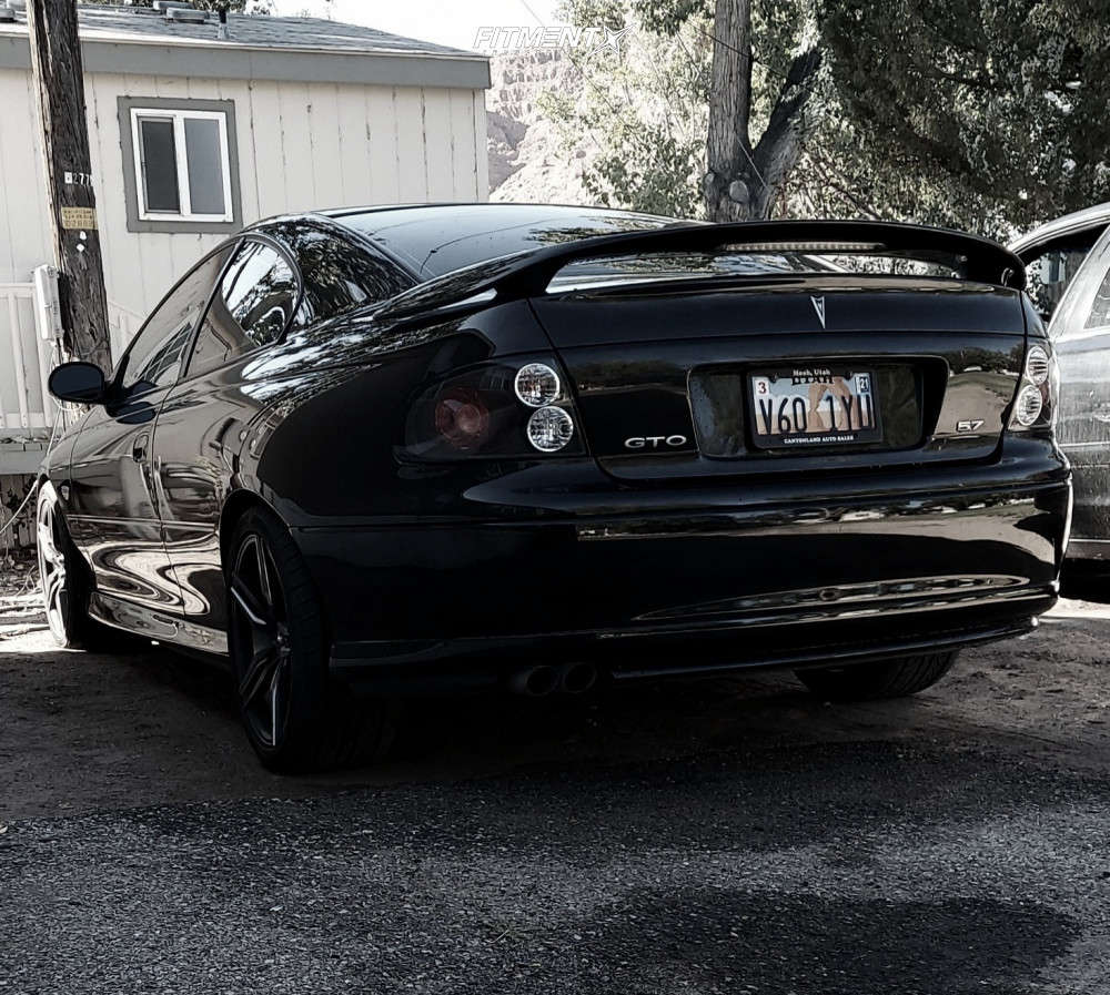 2004 Pontiac GTO Base with 18x8 RTX R-Spec Zenith and Vercelli 245x40 ...