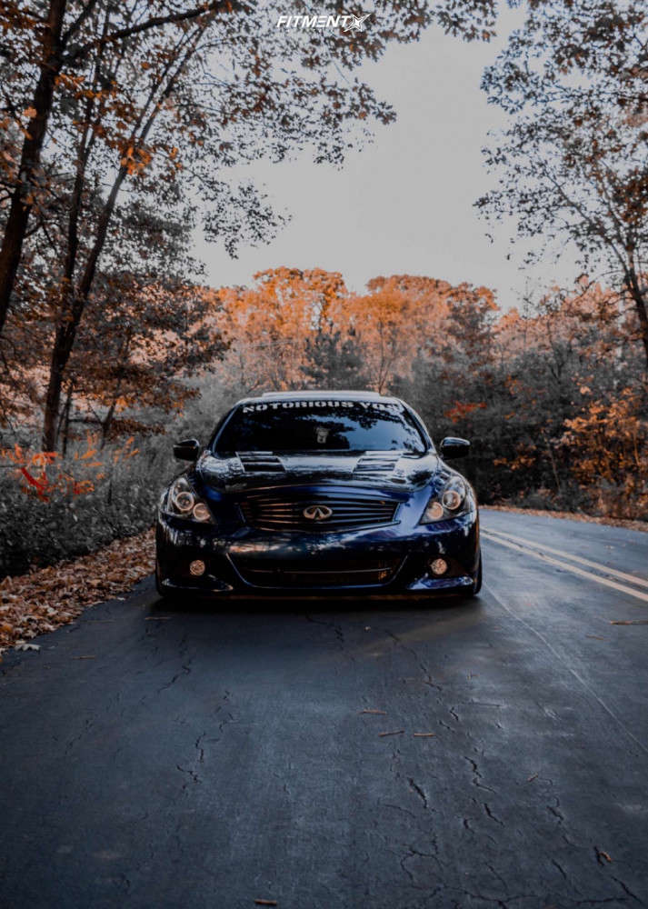2010 INFINITI G37 X with 19x9.5 ESR Cs15 and Achilles 245x35 on Air ...