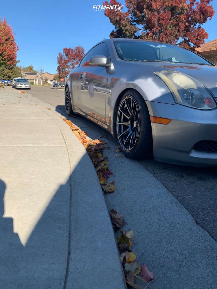 2004 INFINITI G35 Base with 18x9.75 XXR 527 and Federal 245x35 on Air ...