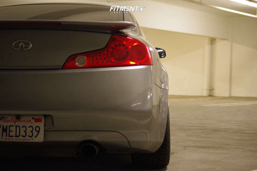 2004 INFINITI G35 Base with 18x9.75 XXR 527 and Federal 245x35 on Air ...