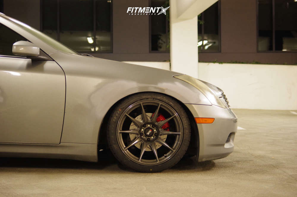 2004 INFINITI G35 Base with 18x9.75 XXR 527 and Federal 245x35 on Air ...
