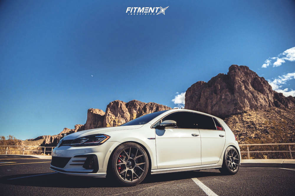 2019 Volkswagen GTI Autobahn with 18x8.5 Konig Ampliform and Michelin ...