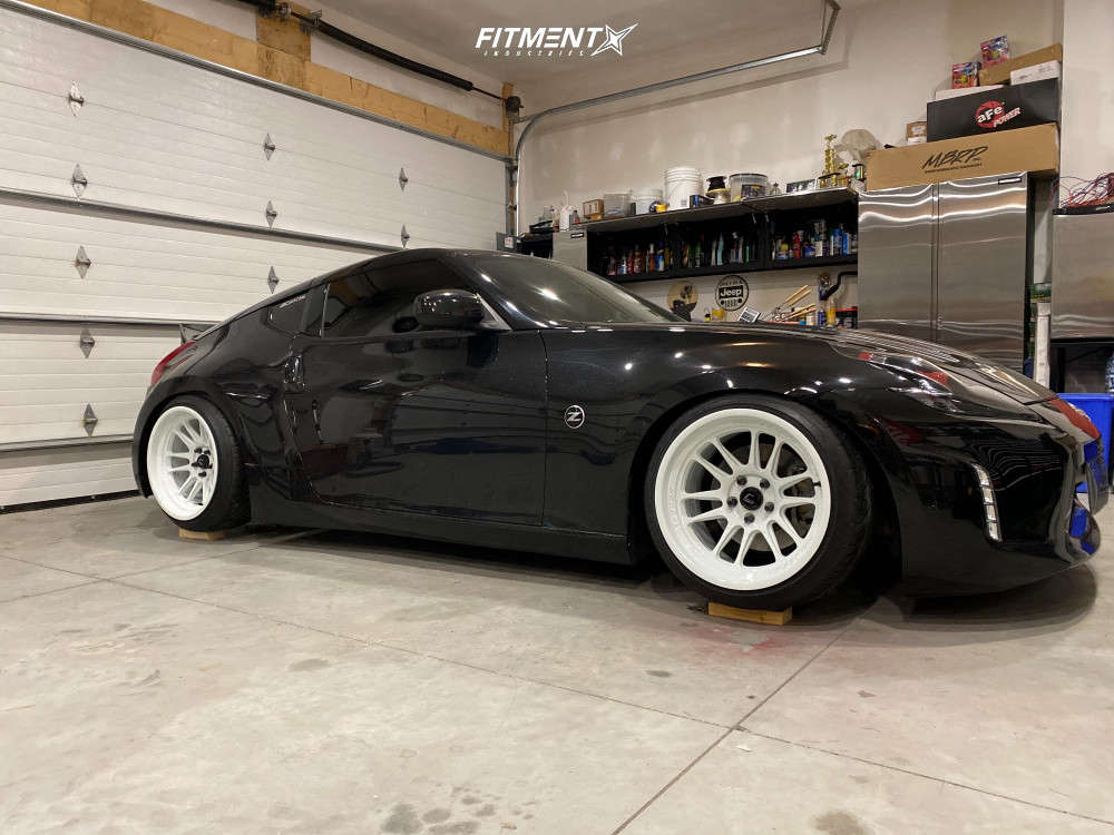 2017 Nissan 370Z Base with 18x11 Cosmis Racing Xt-206r and Federal ...