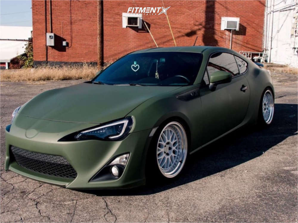 2013 Scion FR-S Base with 18x9.5 ESR Sr01 and Federal 225x40 on ...