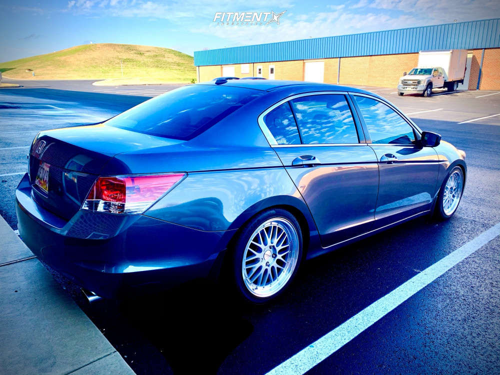 2009 Honda Accord EX-L with 18x8 Versus Racing Vs243 and Fullway 235x40 ...