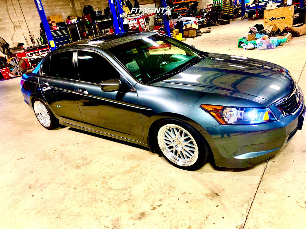 2009 Honda Accord EX-L with 18x8 Versus Racing Vs243 and Fullway 235x40 ...