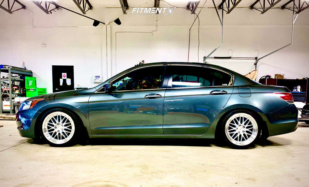 2009 Honda Accord EX-L with 18x8 Versus Racing Vs243 and Fullway 235x40 ...