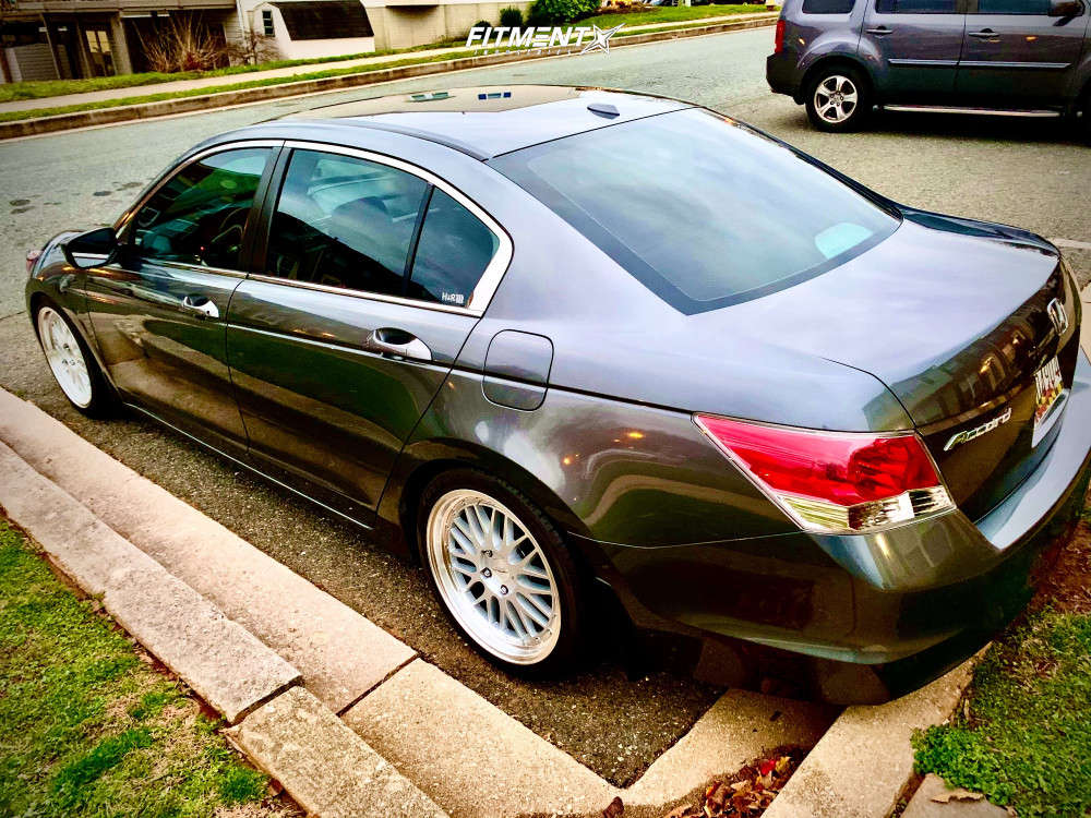 2009 Honda Accord EX-L with 18x8 Versus Racing Vs243 and Fullway 235x40 ...