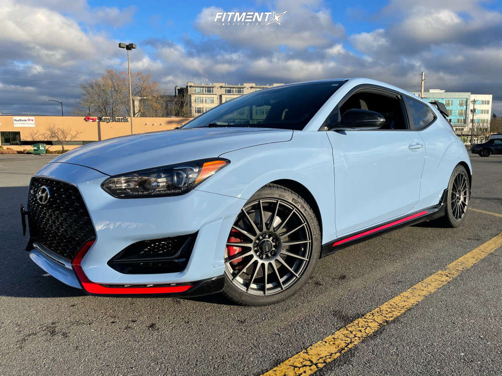2020 Hyundai Veloster N Base with 18x8 Konig Rennform and Michelin ...