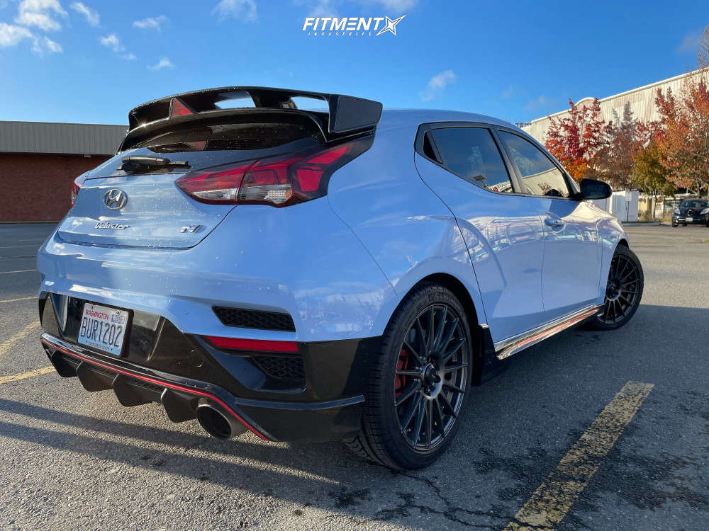 2020 Hyundai Veloster N Base with 18x8 Konig Rennform and Michelin ...