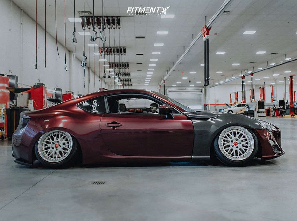 2015 Scion FR-S Base with 18x9.5 Work Vs Xx and Federal 225x35 on ...