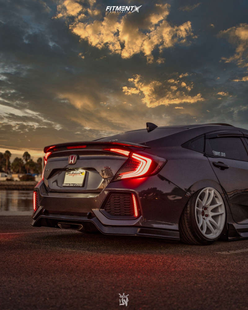 2019 Honda Civic Si with 18x9.5 Work Emotion Cr Kiwami and Lexani 215x40 on Air Suspension ...