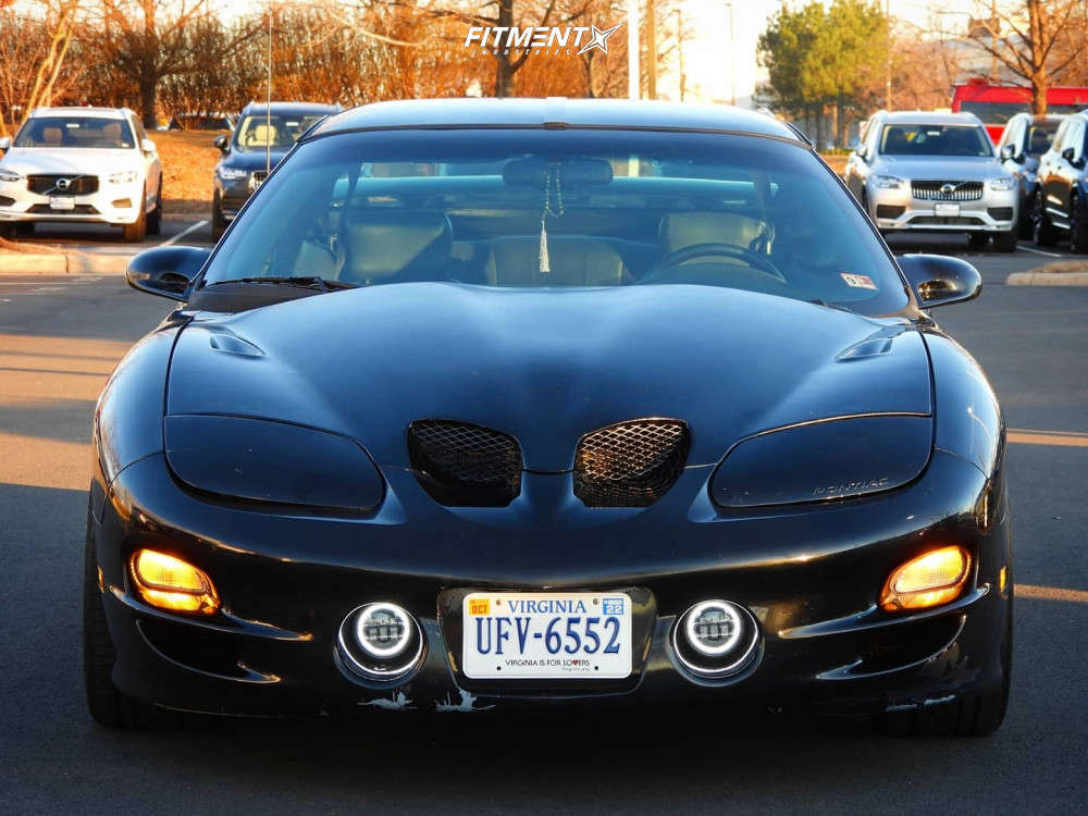 2000 Pontiac Firebird Trans Am with 19x9.5 Rohana Rfx11 and Continental ...