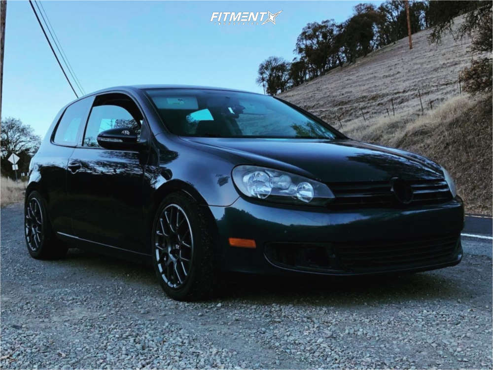 2010 Volkswagen Golf Base with 17x8.5 Neuspeed Rse16 and Dunlop 245x40 ...