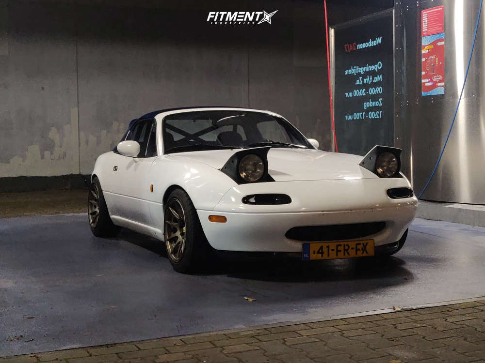 1992 Mazda MX-5 Miata Base with 15x8 Japan Racing JR11 and Toyo Tires ...