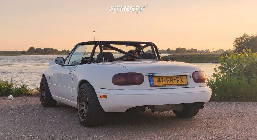 1992 Mazda MX-5 Miata Base with 15x8 Japan Racing JR11 and Toyo Tires ...