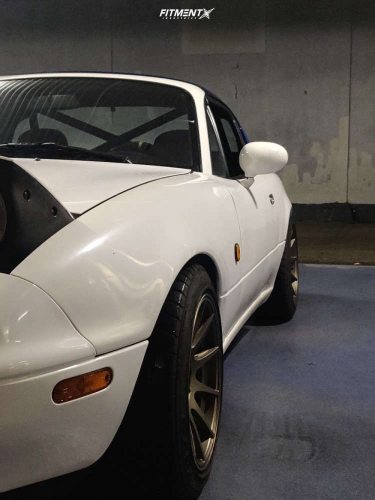 1992 Mazda MX-5 Miata Base with 15x8 Japan Racing JR11 and Toyo Tires ...