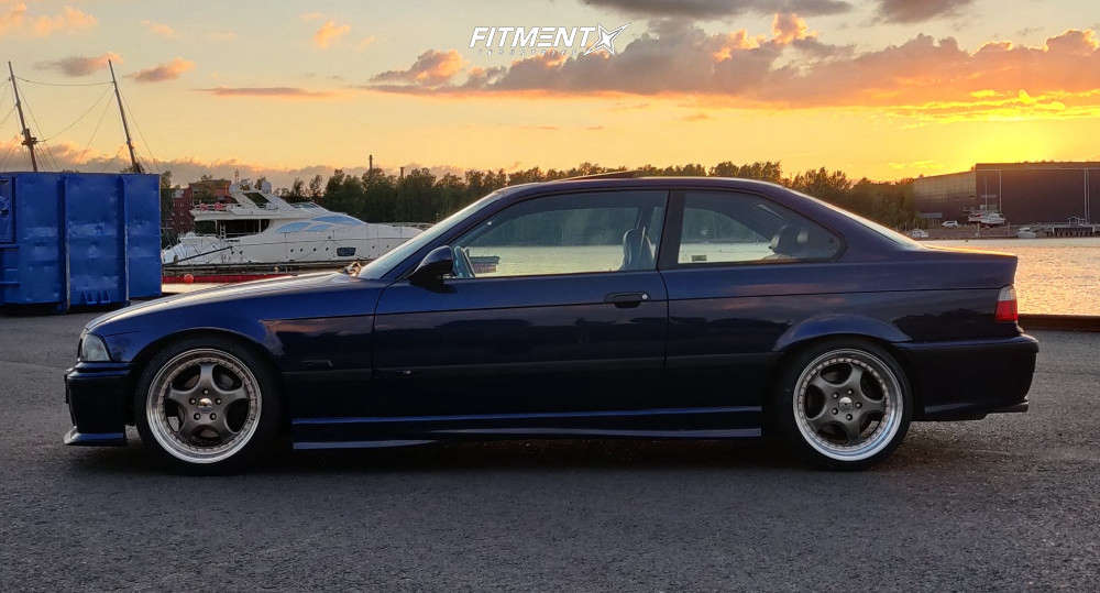 1993 BMW 325i Base with 17x8.5 RH Zw1 and Nankang 215x40 on Coilovers ...