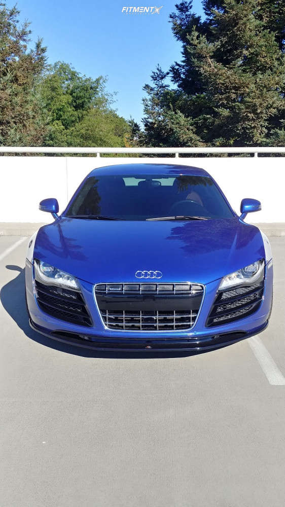 2009 Audi R8 Base with 20x9 HRE P40SC and Michelin 245x30 on Coilovers ...