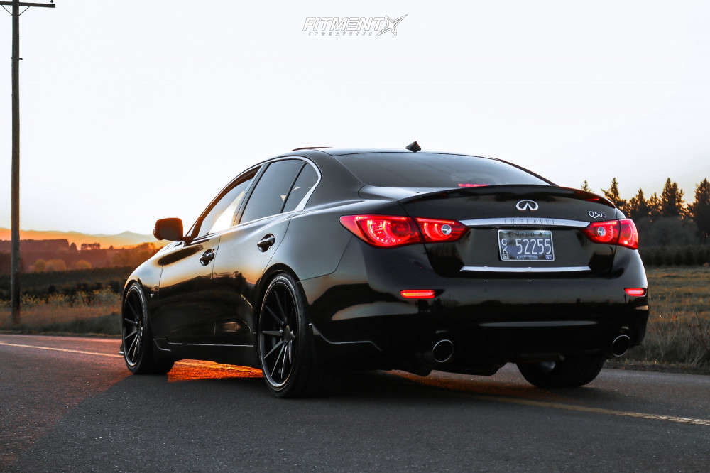 2014 INFINITI Q50 Sport with 20x9 Ferrada FR4 and Yokohama 245x35 on ...