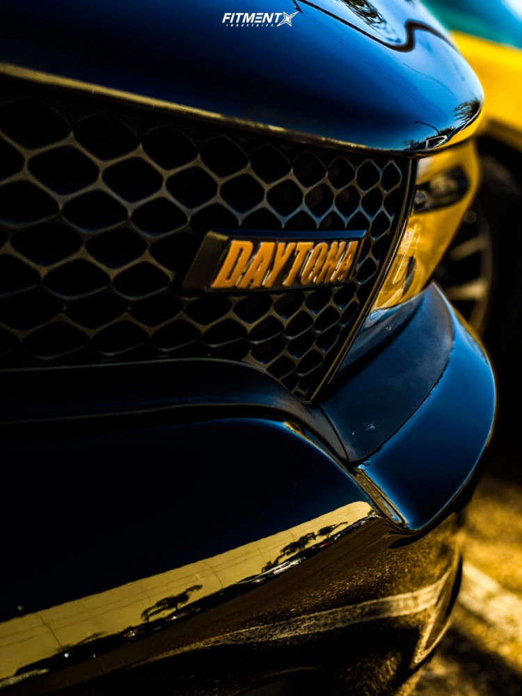 2017 Dodge Charger Daytona with 20x9.5 Ferrada CM2 and Nitto 245x45 on ...