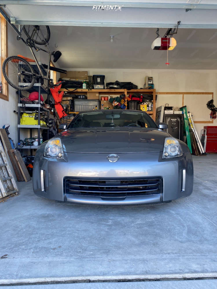 2006 Nissan 350Z Enthusiast with 18x9.5 Aodhan DS06 and Federal 245x40 ...