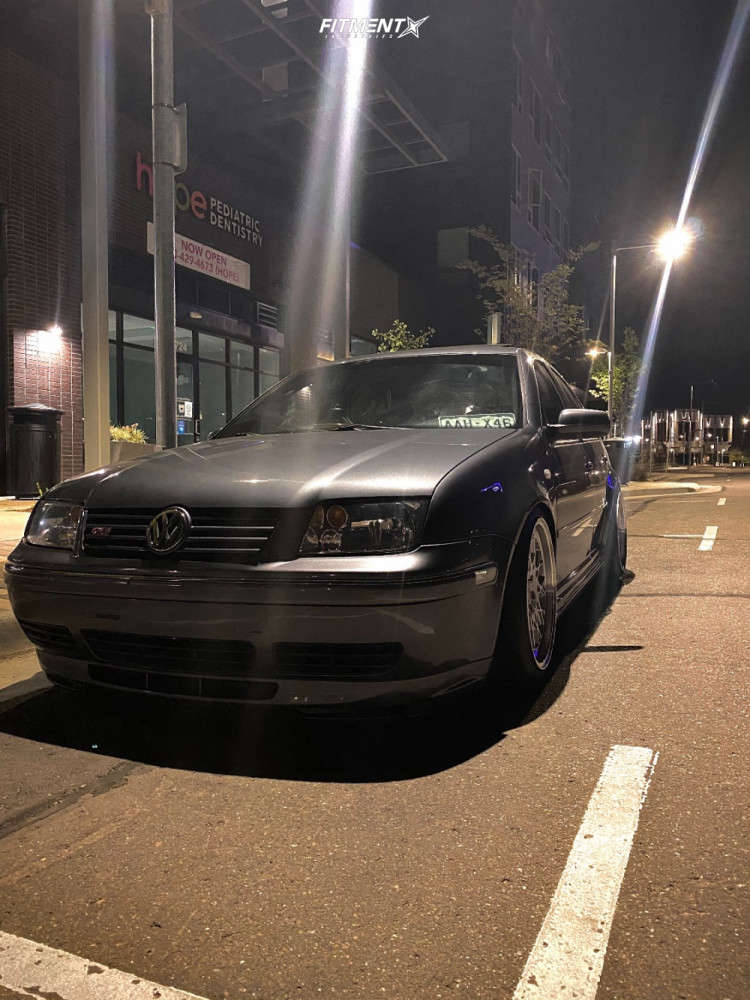 2005 Volkswagen Jetta GLI with 18x8.5 ESR Cs3 and Nankang 215x40 on ...