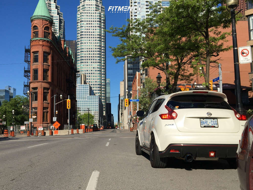 2014 Nissan Juke Nismo with 17x9 Advan Racing SA3R and Yokohama 235x50 ...