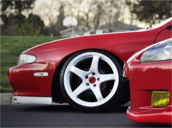 1995 Nissan 240SX SE with 18x9.5 GMR GMR-04 and Federal 225x35 on ...