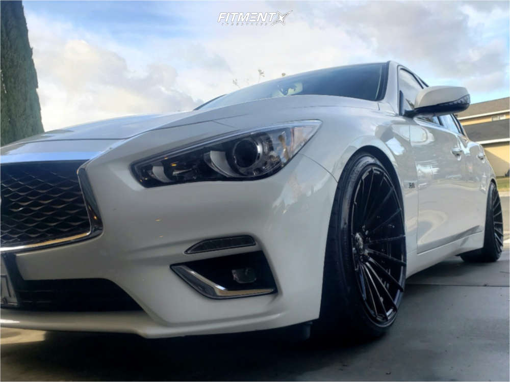 2019 INFINITI Q50 Luxe with 19x10.5 JNC Jnc042 and Nitto 255x35 on ...
