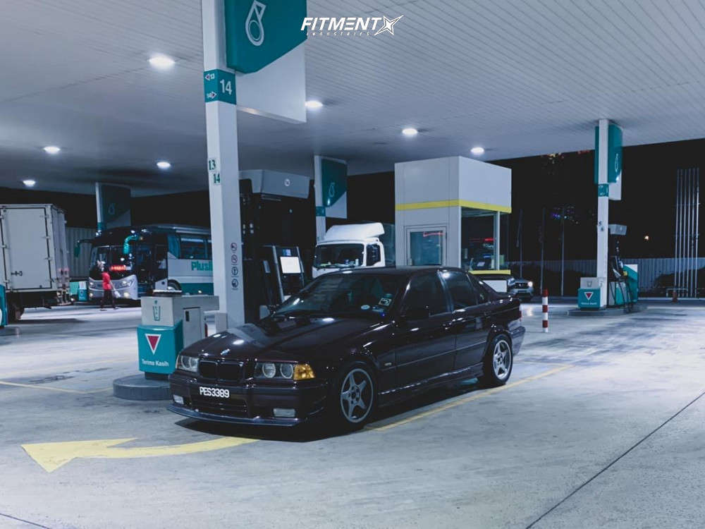1995 BMW 325i Base with 16x7.5 Racing Dynamics RGP and Toyo Tires ...