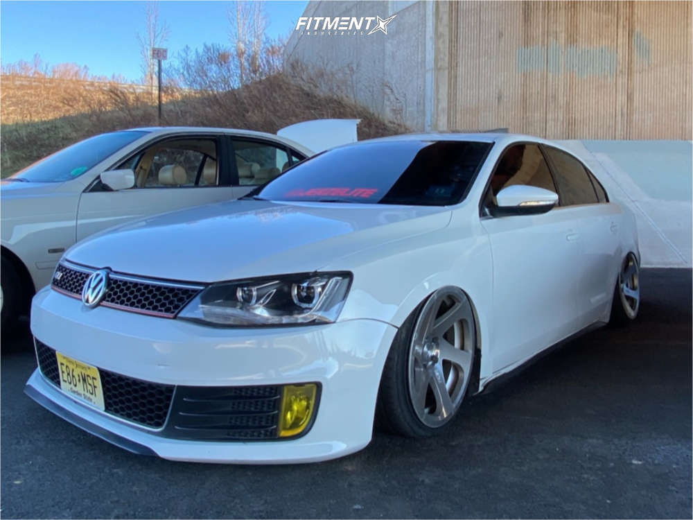 2015 Volkswagen Jetta GLI SEL with 17x9.5 3SDM 0.06 and BFGoodrich ...
