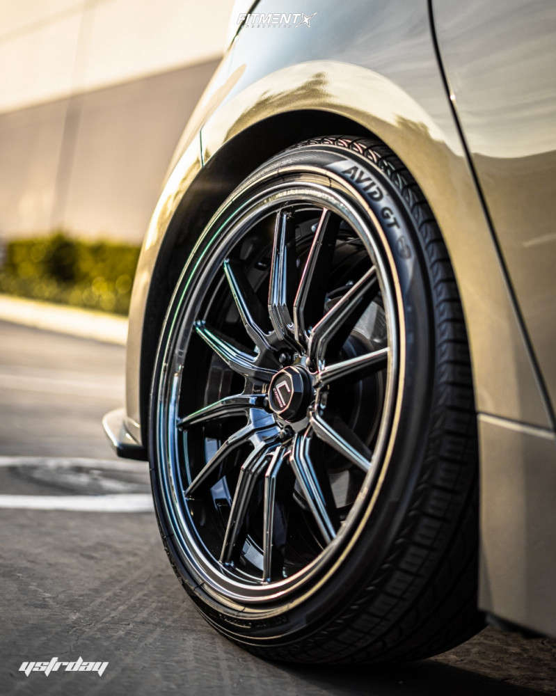 2020 Toyota Corolla XSE with 18x8.5 Cosmis Racing R1 and Yokohama ...