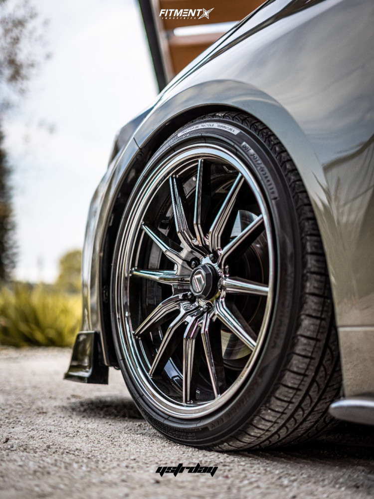 2020 Toyota Corolla XSE with 18x8.5 Cosmis Racing R1 and Yokohama ...