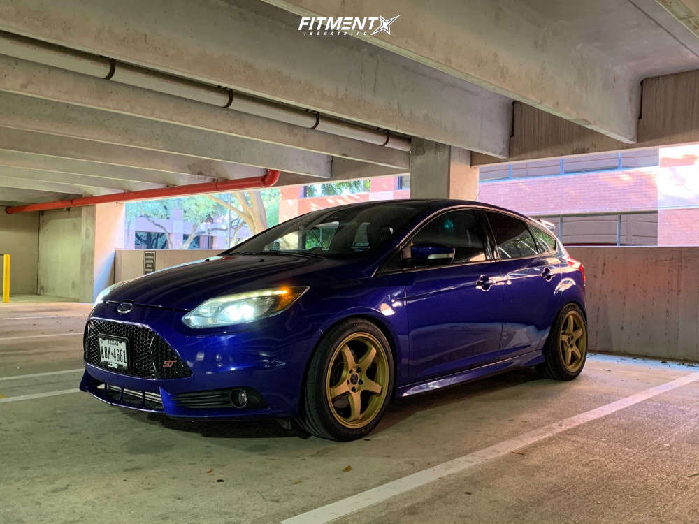 2014 Ford Focus ST with 18x8.5 Rosenstein Cr and Yokohama 245x40 on ...