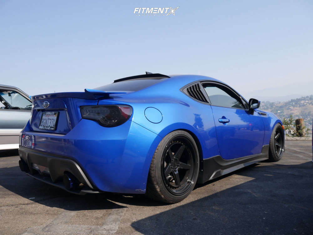 2014 Subaru BRZ Base with 18x9.5 Aodhan Ds05 and Federal 235x40 on ...